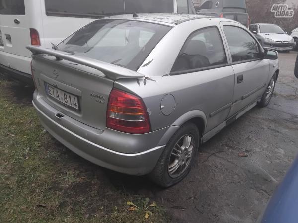 Opel Astra 2001 in Kaunas, with an engine capacity of 2.00 L and mileage of 385 thousand km for 500 €, photo 5 on AUTOMOTO.COM.LV