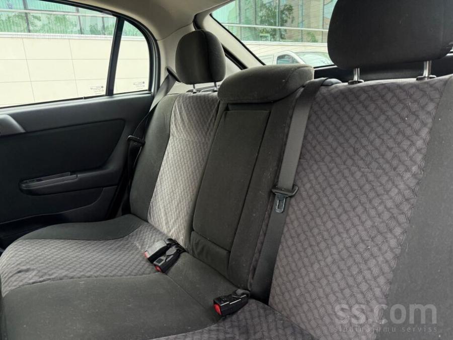 Opel Astra 2001 Rīga, ar dzinēja tilpumu 1.80 L un nobraukumu 0 tūkst. km par 2400 €, foto 7 vietnē AUTOMOTO.COM.LV