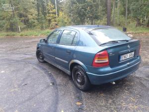 Opel Astra 2001 in Prienai, with an engine capacity of 2.00 L and mileage of 320 thousand km for 400 €, photo 5 on AUTOMOTO.COM.LV