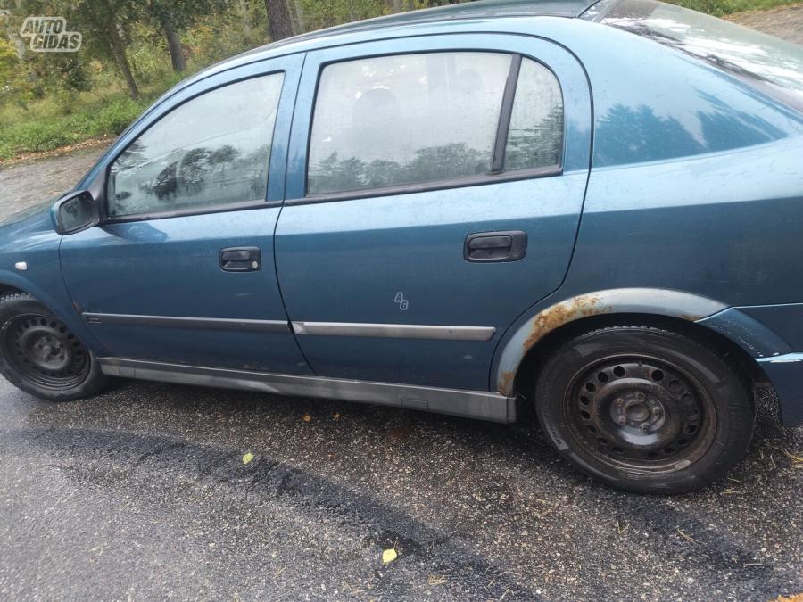 Opel Astra 2001 in Prienai, with an engine capacity of 2.00 L and mileage of 320 thousand km for 400 €, photo 6 on AUTOMOTO.COM.LV