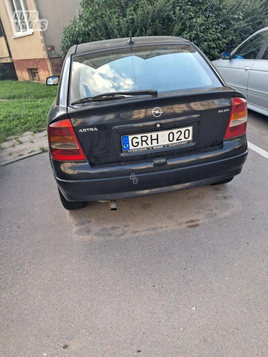 Opel Astra 2002 in Mazeikiai, with an engine capacity of 2.00 L and mileage of 289 thousand km for 700 €, photo 1 on AUTOMOTO.COM.LV