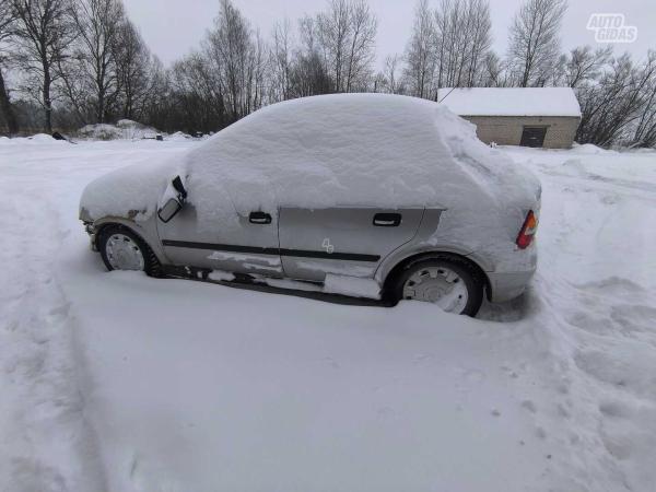 Опель Астра 2002 в Пакруойис, объемом двигателя 2.00 л и пробегом 300 тыс. км за 150 €, фото 2 на AUTOMOTO.COM.LV