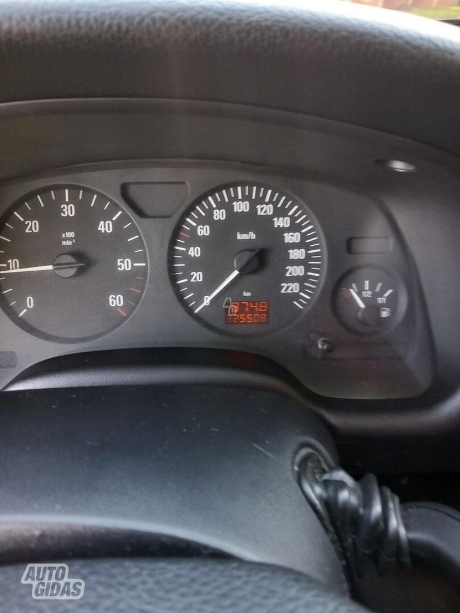 Opel Astra 2002 Kazlų Rūda, ar dzinēja tilpumu 1.70 L un nobraukumu 326 tūkst. km par 650 €, foto 8 vietnē AUTOMOTO.COM.LV