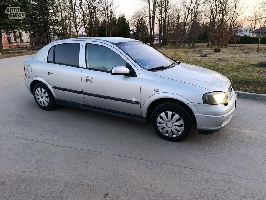 Opel Astra 2003 in Marijampole, with an engine capacity of 1.60 L and mileage of 249 thousand km for 850 €, photo 3 on AUTOMOTO.COM.LV