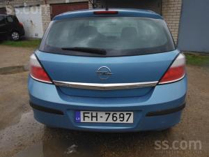 Opel Astra 2004 in Riga, with an engine capacity of 1.60 L and mileage of 163 thousand km for 1700 €, photo 4 on AUTOMOTO.COM.LV