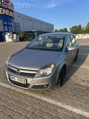 Opel Astra 2004 Rēzekne, ar dzinēja tilpumu 1.60 L un nobraukumu 242 tūkst. km par 1100 €, foto 1 vietnē AUTOMOTO.COM.LV