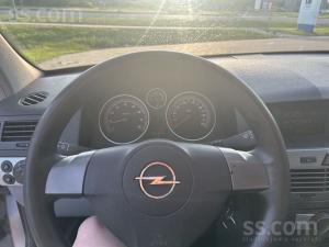Opel Astra 2004 Rēzekne, ar dzinēja tilpumu 1.60 L un nobraukumu 242 tūkst. km par 1100 €, foto 10 vietnē AUTOMOTO.COM.LV