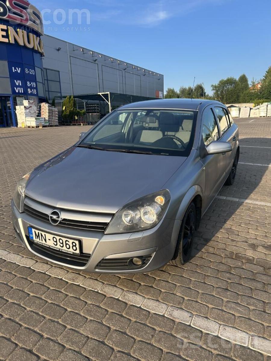 Opel Astra 2004 Rēzekne, ar dzinēja tilpumu 1.60 L un nobraukumu 242 tūkst. km par 950 €, foto 1 vietnē AUTOMOTO.COM.LV