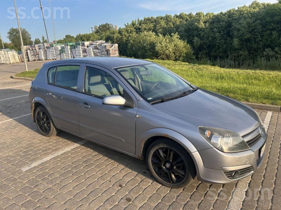 Opel Astra 2004 Rēzekne, ar dzinēja tilpumu 1.60 L un nobraukumu 242 tūkst. km par 950 €, foto 3 vietnē AUTOMOTO.COM.LV