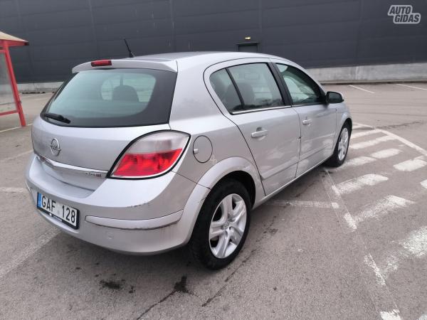 Opel Astra 2004 in Kaunas, with an engine capacity of 1.70 L and mileage of 230 thousand km for 500 €, photo 5 on AUTOMOTO.COM.LV