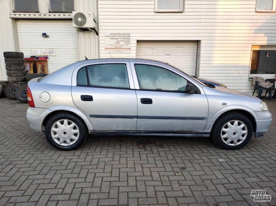 Opel Astra 2004 in Bliudziai, with an engine capacity of 1.70 L and mileage of 364 thousand km for 630 €, photo 5 on AUTOMOTO.COM.LV