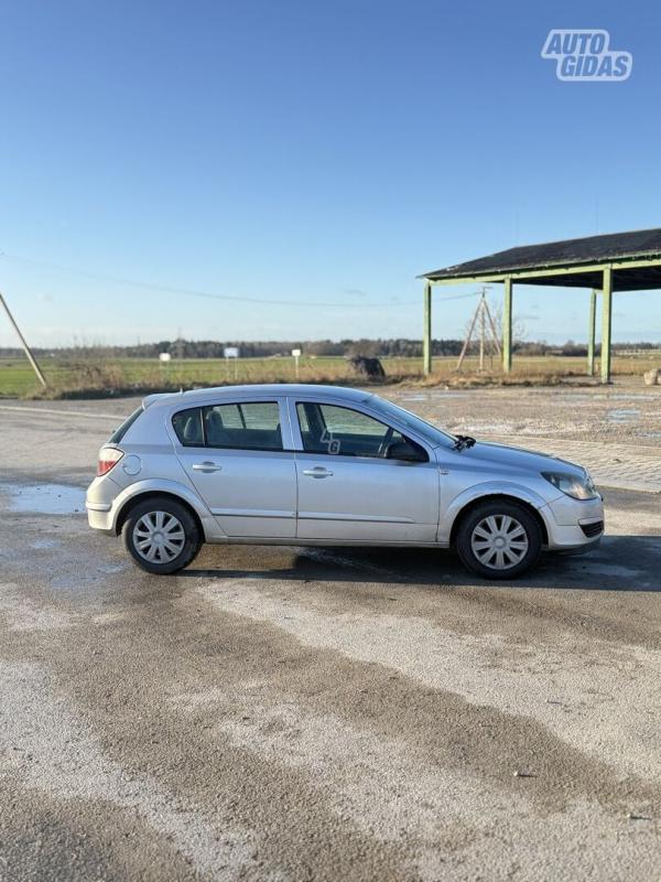 Opel Astra 2004 Šauļi, ar dzinēja tilpumu 1.70 L un nobraukumu 311 tūkst. km par 750 €, foto 2 vietnē AUTOMOTO.COM.LV