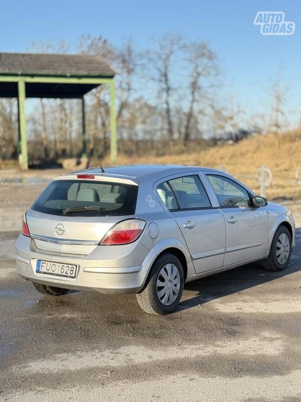 Opel Astra 2004 Šauļi, ar dzinēja tilpumu 1.70 L un nobraukumu 311 tūkst. km par 750 €, foto 3 vietnē AUTOMOTO.COM.LV