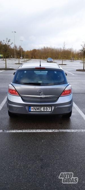 Opel Astra 2004 in Panevezys, with an engine capacity of 1.60 L and mileage of 260 thousand km for 1300 €, photo 15 on AUTOMOTO.COM.LV