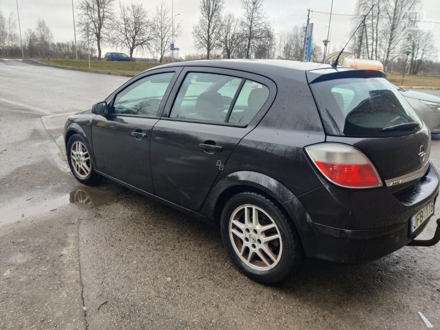 Opel Astra 2004 Šauļi, ar dzinēja tilpumu 1.70 L un nobraukumu 260 tūkst. km par 850 €, foto 5 vietnē AUTOMOTO.COM.LV