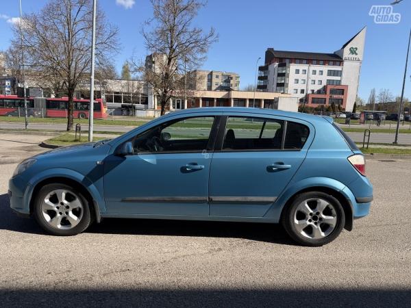 Opel Astra 2004 in Vilnius, with an engine capacity of 1.80 L and mileage of 209 thousand km for 1200 €, photo 4 on AUTOMOTO.COM.LV
