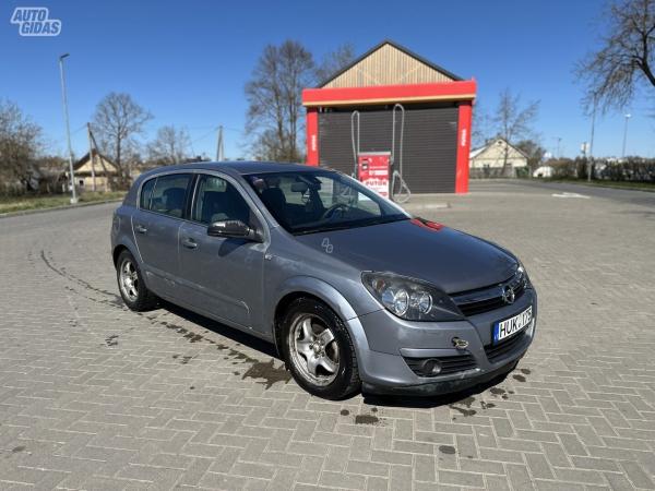 Opel Astra 2004 in Ukmerge, with an engine capacity of 1.70 L and mileage of 309 thousand km for 450 €, photo 7 on AUTOMOTO.COM.LV