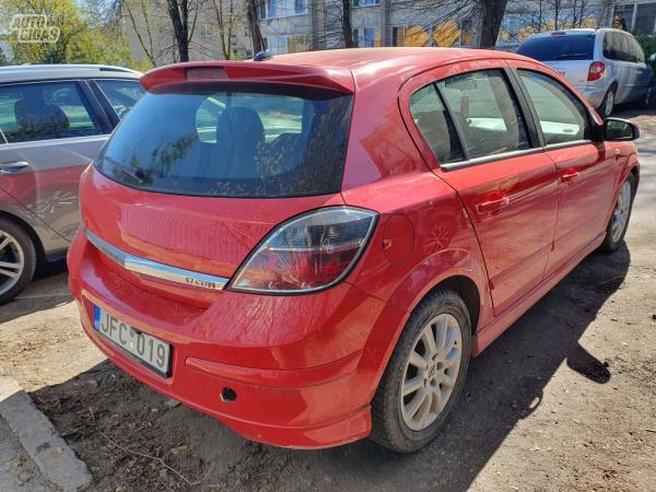 Opel Astra 2004 in Kaunas, with an engine capacity of 1.70 L and mileage of 385 thousand km for 650 €, photo 1 on AUTOMOTO.COM.LV