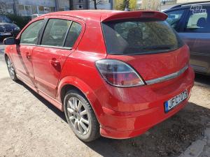Opel Astra 2004 in Kaunas, with an engine capacity of 1.70 L and mileage of 385 thousand km for 650 €, photo 3 on AUTOMOTO.COM.LV
