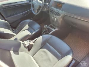 Opel Astra 2004 in Kaunas, with an engine capacity of 1.70 L and mileage of 385 thousand km for 650 €, photo 6 on AUTOMOTO.COM.LV