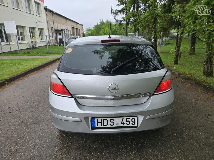 Opel Astra 2004 Radviliškis, ar dzinēja tilpumu 1.70 L un nobraukumu 336 tūkst. km par 999 €, foto 11 vietnē AUTOMOTO.COM.LV
