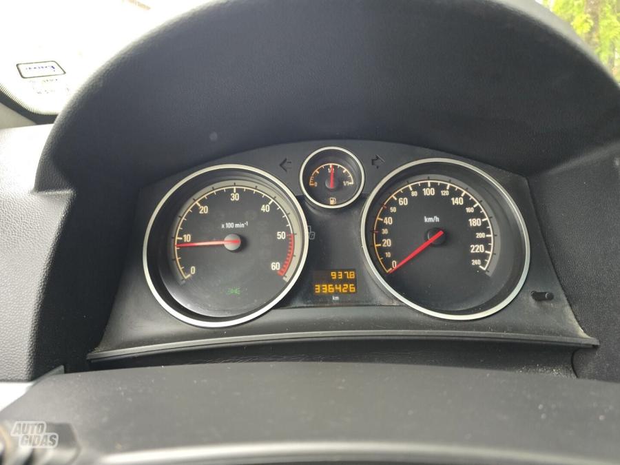 Opel Astra 2004 Radviliškis, ar dzinēja tilpumu 1.70 L un nobraukumu 336 tūkst. km par 999 €, foto 18 vietnē AUTOMOTO.COM.LV