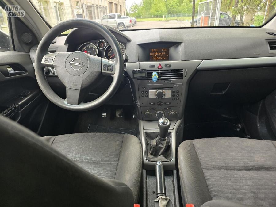 Opel Astra 2004 Radviliškis, ar dzinēja tilpumu 1.70 L un nobraukumu 336 tūkst. km par 999 €, foto 19 vietnē AUTOMOTO.COM.LV