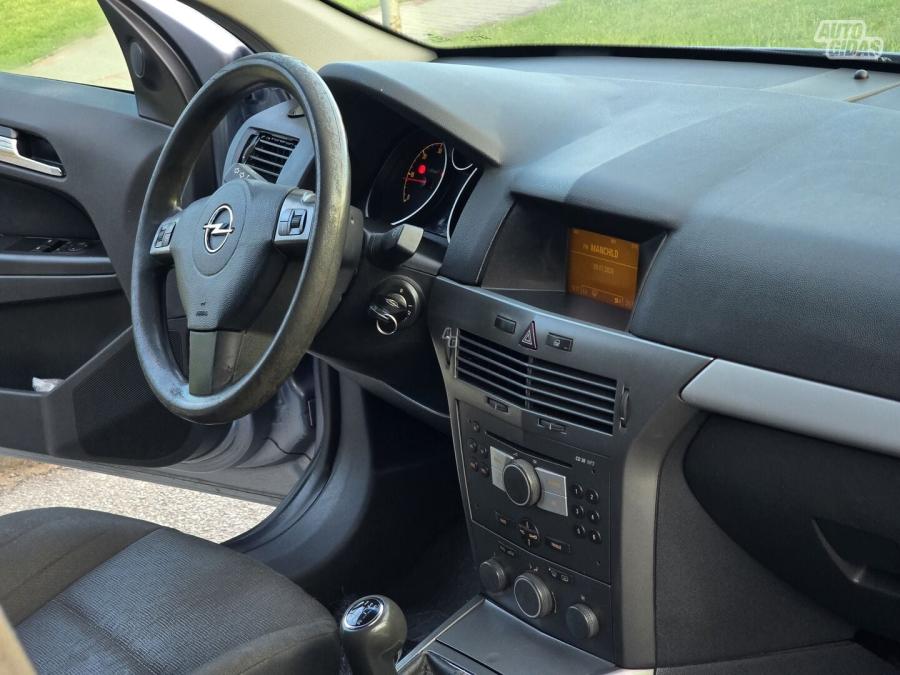 Opel Astra 2004 in Radviliskis, with an engine capacity of 1.70 L and mileage of 252 thousand km for 1100 €, photo 10 on AUTOMOTO.COM.LV