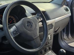 Opel Astra 2004 in Radviliskis, with an engine capacity of 1.70 L and mileage of 252 thousand km for 1100 €, photo 11 on AUTOMOTO.COM.LV