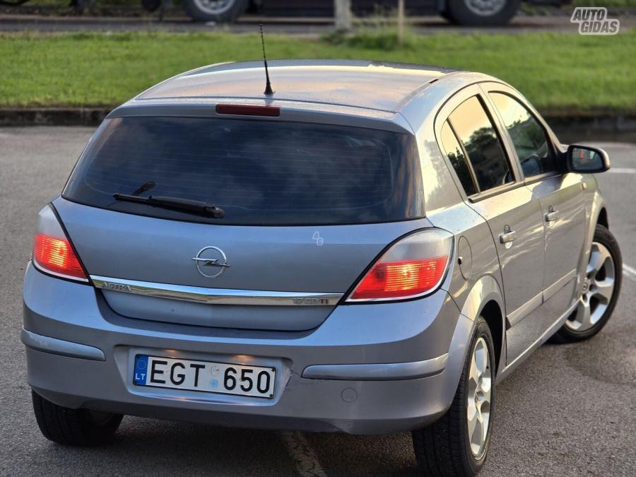 Opel Astra 2004 in Radviliskis, with an engine capacity of 1.70 L and mileage of 252 thousand km for 1250 €, photo 7 on AUTOMOTO.COM.LV