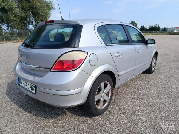 Opel Astra 2004 Marijampole, ar dzinēja tilpumu 1.60 L un nobraukumu 212 tūkst. km par 1350 €, foto 6 vietnē AUTOMOTO.COM.LV