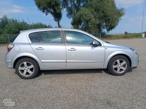 Opel Astra 2004 Marijampole, ar dzinēja tilpumu 1.60 L un nobraukumu 212 tūkst. km par 1350 €, foto 8 vietnē AUTOMOTO.COM.LV