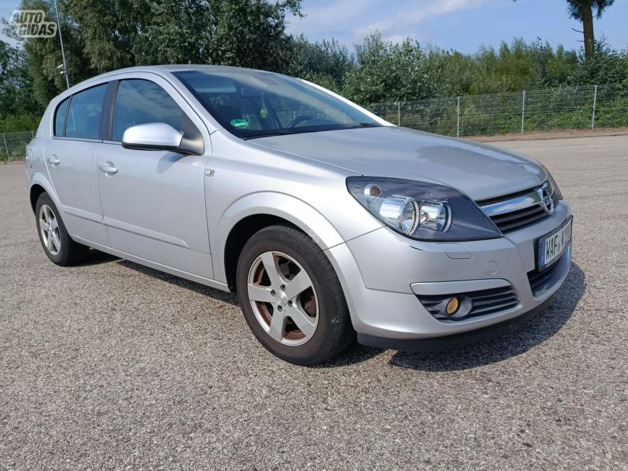 Opel Astra 2004 Marijampole, ar dzinēja tilpumu 1.60 L un nobraukumu 212 tūkst. km par 1350 €, foto 9 vietnē AUTOMOTO.COM.LV
