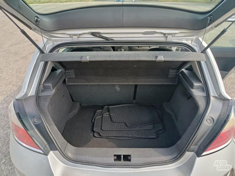 Opel Astra 2004 Marijampole, ar dzinēja tilpumu 1.60 L un nobraukumu 212 tūkst. km par 1350 €, foto 10 vietnē AUTOMOTO.COM.LV