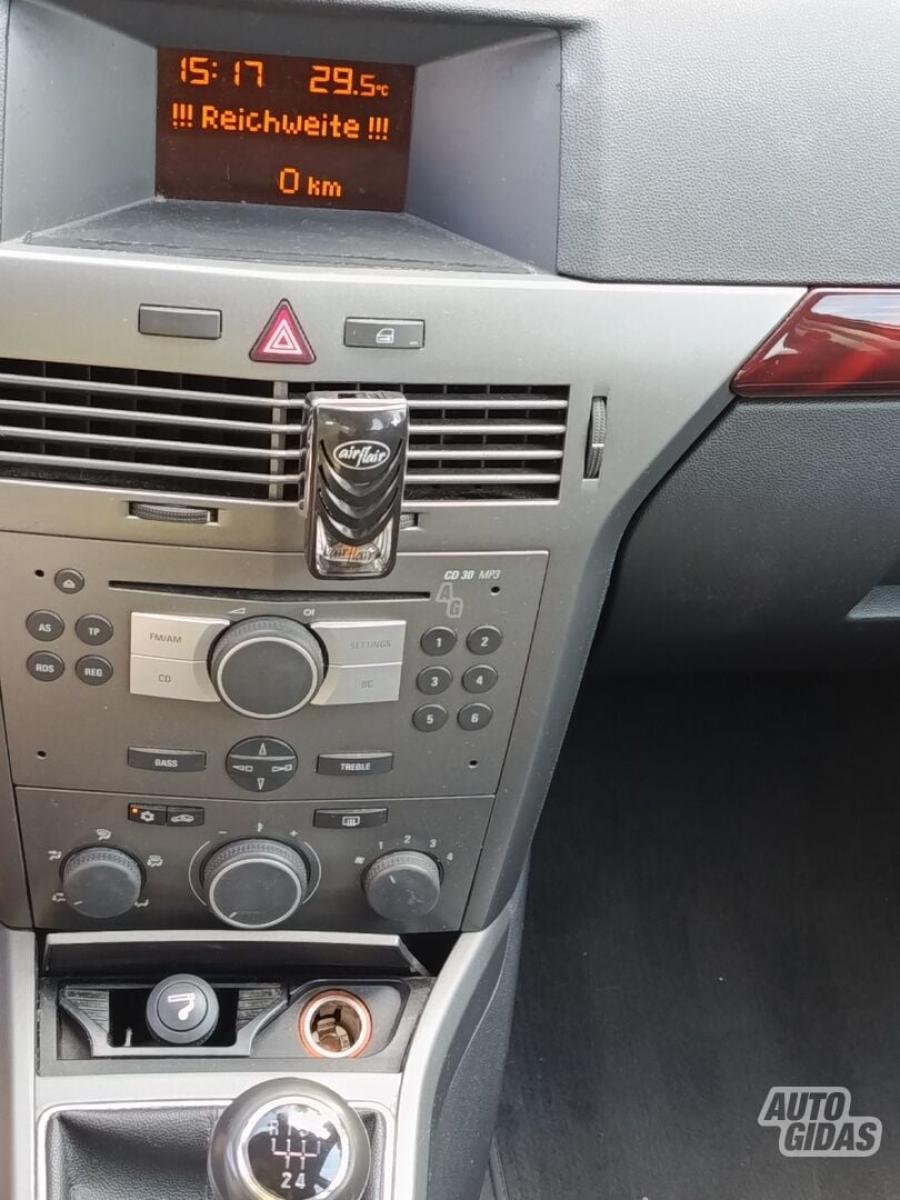 Opel Astra 2004 Marijampole, ar dzinēja tilpumu 1.60 L un nobraukumu 212 tūkst. km par 1350 €, foto 14 vietnē AUTOMOTO.COM.LV