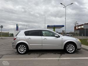 Opel Astra 2004 in Elektrenai, with an engine capacity of 1.60 L and mileage of 181 thousand km for 1800 €, photo 4 on AUTOMOTO.COM.LV