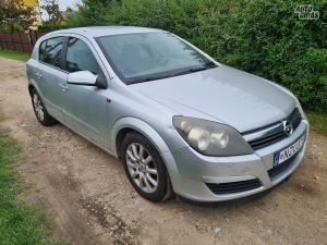 Opel Astra 2004 in Klaipeda, with an engine capacity of 1.70 L and mileage of 313 thousand km for 1100 €, photo 4 on AUTOMOTO.COM.LV