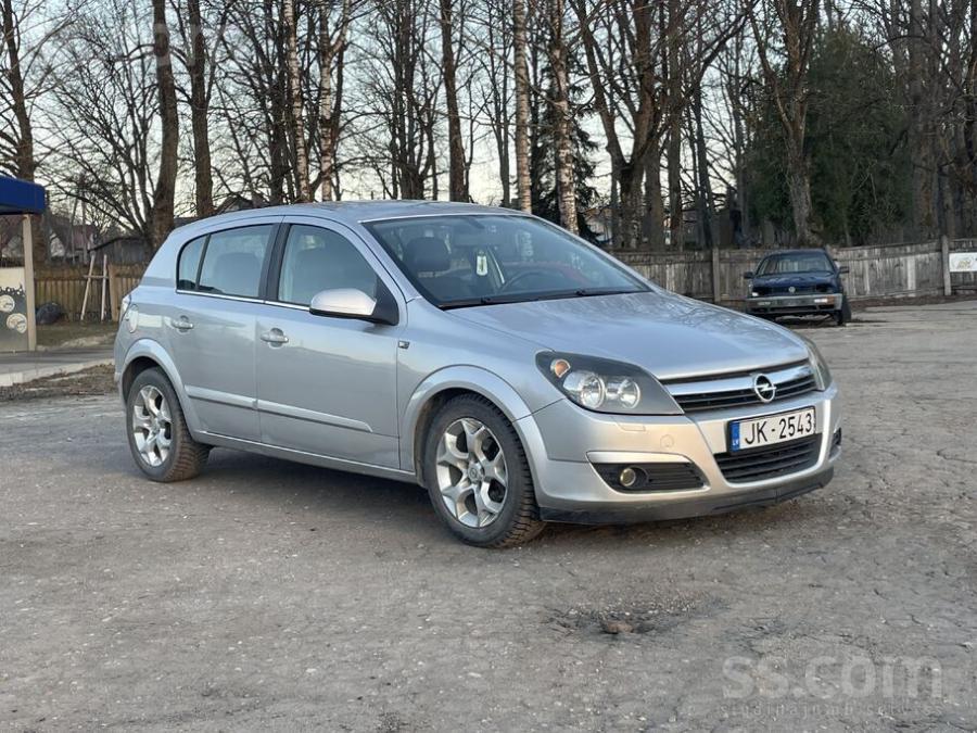 Opel Astra 2005 Cēsis, ar dzinēja tilpumu 1.70 L un nobraukumu 0 tūkst. km par 4350 €, foto 2 vietnē AUTOMOTO.COM.LV