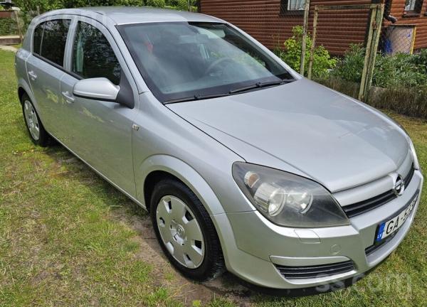 Opel Astra 2005 in Riga, with an engine capacity of 1.60 L and mileage of 198 thousand km for 2090 €, photo 4 on AUTOMOTO.COM.LV