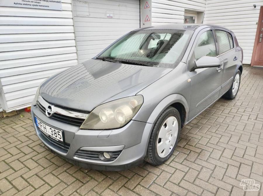 Opel Astra 2005 in Bliudziai, with an engine capacity of 1.90 L and mileage of 300 thousand km for 1430 €, photo 1 on AUTOMOTO.COM.LV