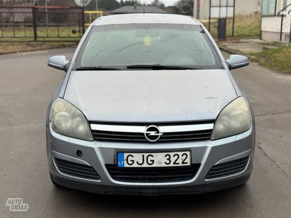 Opel Astra 2005 in Siauliai, with an engine capacity of 1.90 L and mileage of 111 thousand km for 850 €, photo 2 on AUTOMOTO.COM.LV