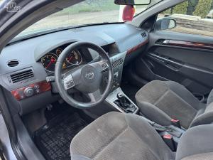 Opel Astra 2005 Šauļi, ar dzinēja tilpumu 1.90 L un nobraukumu 111 tūkst. km par 850 €, foto 7 vietnē AUTOMOTO.COM.LV