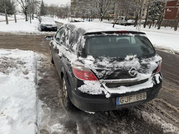 Opel Astra 2005 Viļņa, ar dzinēja tilpumu 1.70 L un nobraukumu 441 tūkst. km par 460 €, foto 7 vietnē AUTOMOTO.COM.LV