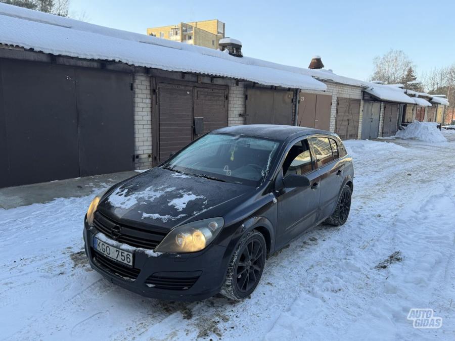 Opel Astra 2005 Viļņa, ar dzinēja tilpumu 1.70 L un nobraukumu 352 tūkst. km par 800 €, foto 1 vietnē AUTOMOTO.COM.LV