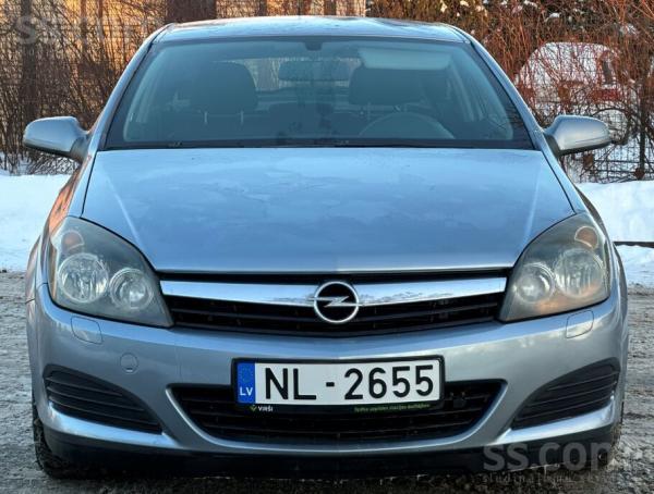 Opel Astra 2005 in Jelgava, with an engine capacity of 1.60 L and mileage of 160 thousand km for 2100 €, photo 3 on AUTOMOTO.COM.LV