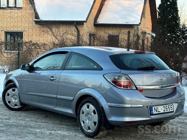 Opel Astra 2005 in Jelgava, with an engine capacity of 1.60 L and mileage of 160 thousand km for 2100 €, photo 5 on AUTOMOTO.COM.LV