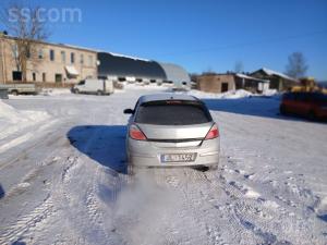 Opel Astra 2005 in Madona, with an engine capacity of 1.70 L and mileage of 357 thousand km for 1200 €, photo 3 on AUTOMOTO.COM.LV
