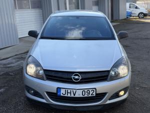Opel Astra 2005 in Utena, with an engine capacity of 1.90 L and mileage of 338 thousand km for 1350 €, photo 3 on AUTOMOTO.COM.LV