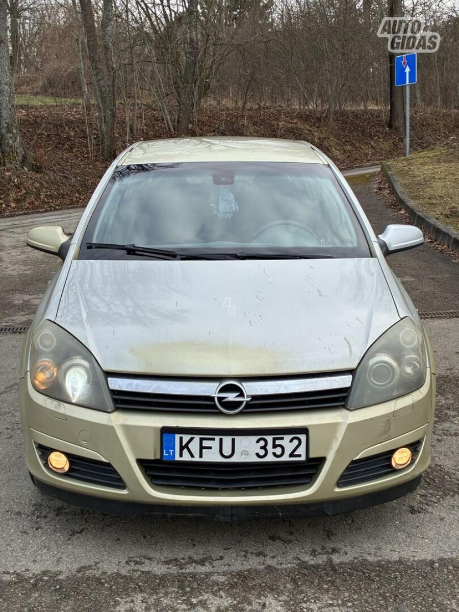 Opel Astra 2005 in Zarasai, with an engine capacity of 1.70 L and mileage of 353 thousand km for 420 €, photo 1 on AUTOMOTO.COM.LV