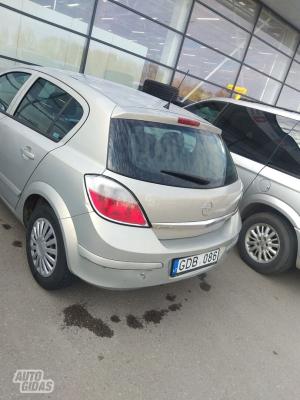 Opel Astra 2005 Viļņa, ar dzinēja tilpumu 1.70 L un nobraukumu 295 tūkst. km par 599 €, foto  vietnē AUTOMOTO.COM.LV